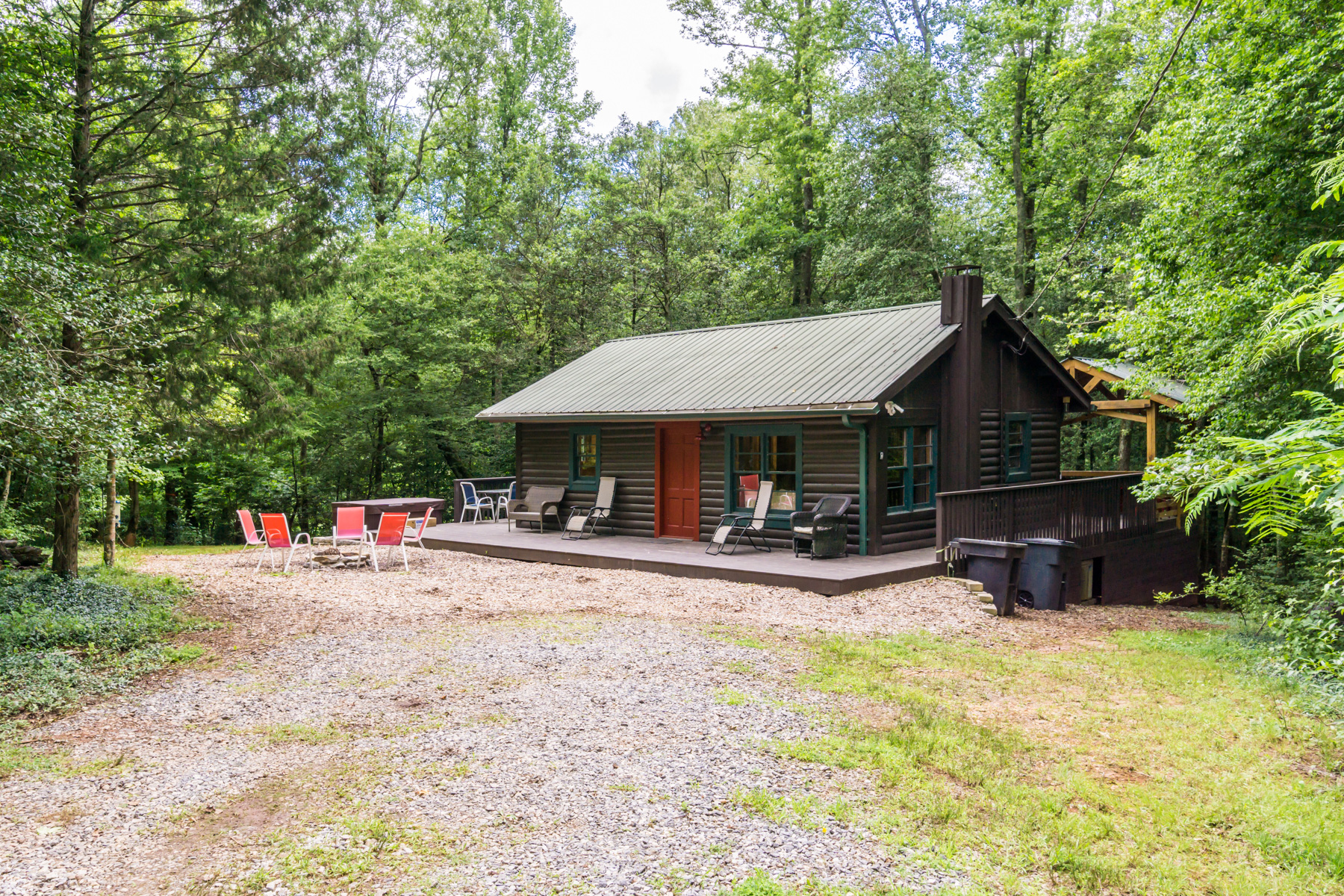 The Big Little Cabin - North Georgia Vacation Rentals